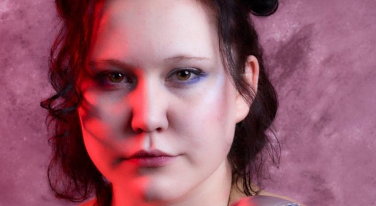 Penelope Scott - Rät | Lyrics Meaning Explained - Justrandomthings